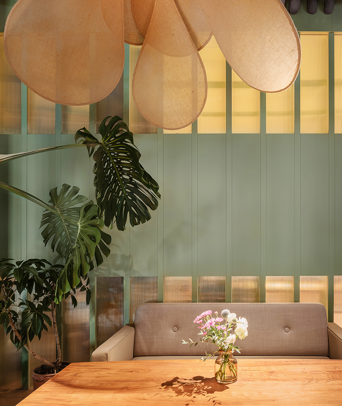 Y.not Restaurant : +c architects